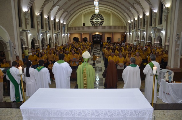Missa de posse dos novos CRE das Equipes de Nossa Senhora - Setores A e ... Missa de posse dos novos CRE das Equipes de Nossa Senhora - Setores A e ...